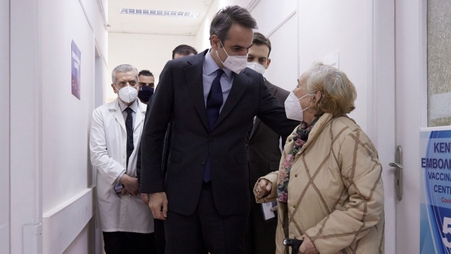 Μητσοτάκης στο Κέντρο Υγείας Πατησίων: Είμαστε από τις καλύτερες χώρες ...
