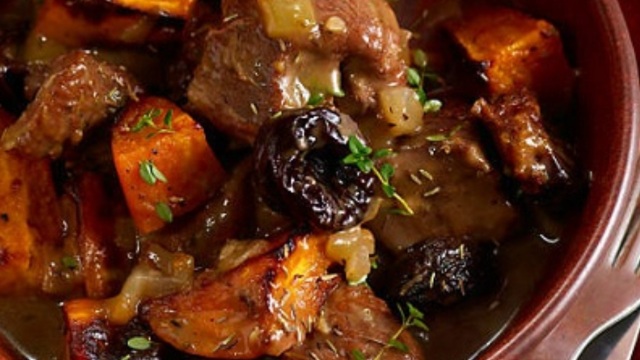 Χοιρινό με δαμάσκηνα και κάστανα- Όλα τα μυστικά