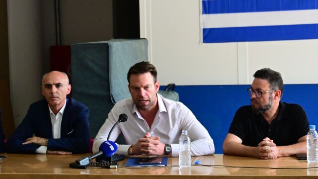 Κασσελάκης: "Επαναφορά 13ου και 14ου μισθού στους δημόσιους υπαλλήλους ...