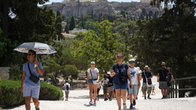 FTI: Τι σημαίνει το "κανόνι" του γερμανικού ταξιδιωτικού κολοσσού για ...