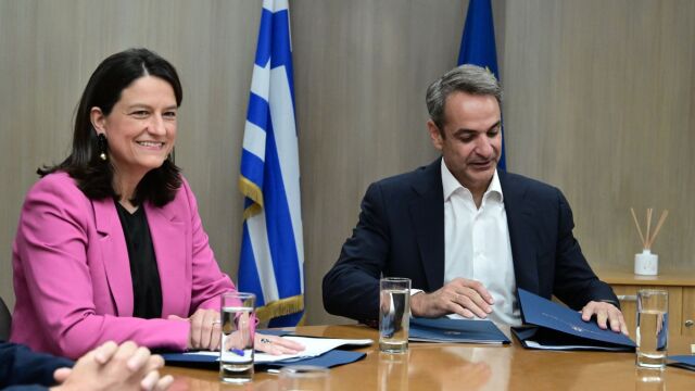 Μητσοτάκης: Έκτακτη ενίσχυση σε συνταξιούχους τα Χριστούγεννα ...