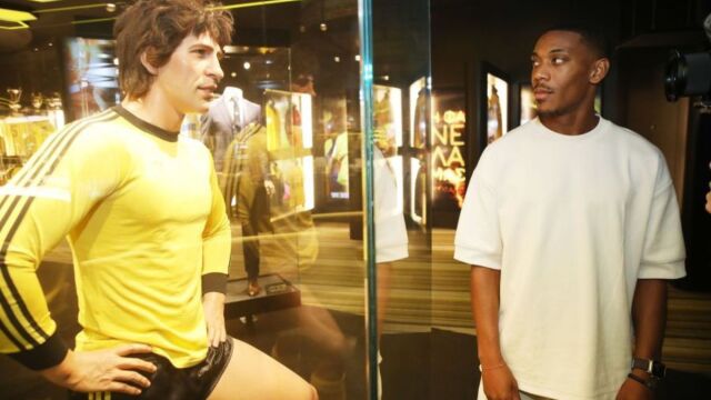 ΑΕΚ: Τα πρώτα... σουτάκια του Μαρσιάλ στην "OPAP Arena" και η επίσκεψη ...