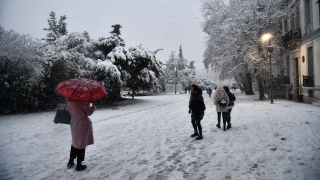 Τι είναι τα ''Νικολοβάρβαρα'' - Ποιες γιορτές έρχονται μέσα στον Δεκέμβριο