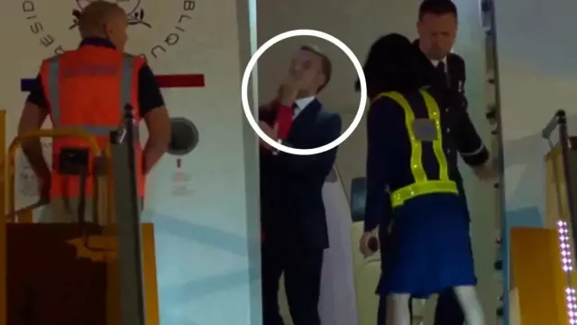 Η απάντηση Μακρόν μετά τον σάλο για το χαστούκι από τη Μπριζίτ