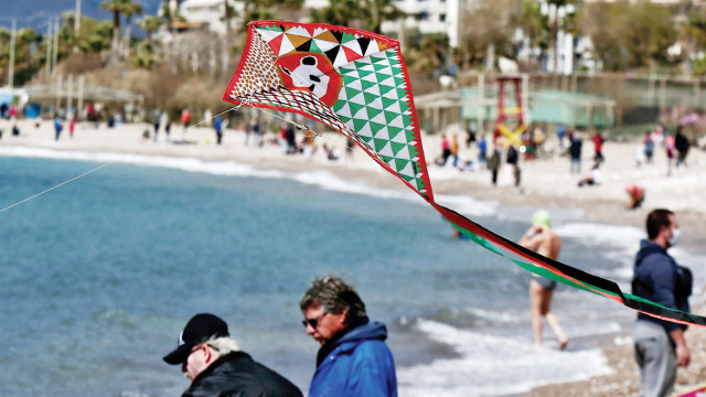 ΔΥΠΑ: Τριήμερο Καθαράς Δευτέρας και διακοπές Πάσχα με voucher ...