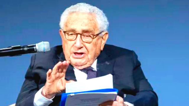 Κίσινγκερ: Η Ουκρανία πρέπει να παραχωρήσει εδάφη στη Ρωσία για να ...