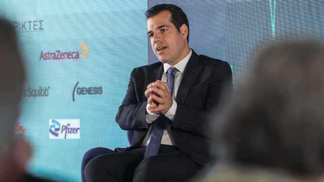 Συγκινημένος ο Πλεύρης με τα μηνύματα που έλαβε μετά την τοποθέτησή του ...