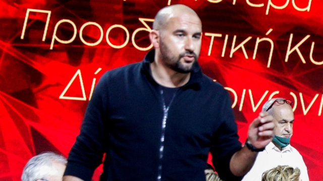 Στα μετόπισθεν ο Τζανακόπουλος - Η -διόλου τυχαία- «εξαφάνισή» του