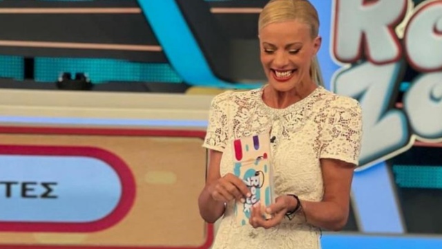 H Ζέτα Μακρυπούλια ντύθηκε «νύφη» στο Rouk Zouk