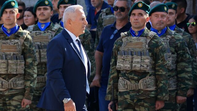Ευάγγελος Αποστολάκης: Από τα ΟΥΚ, άγρυπνος φρουρός του Στέφανου ...
