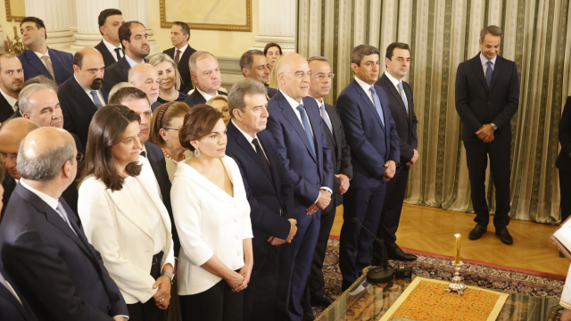 Κυβέρνηση - κομάντος για μεταρρυθμίσεις - Υπουργικό συμβούλιο με 15 ...