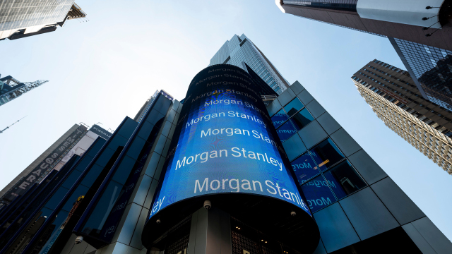 Θετική έκπληξη για τη Morgan Stanley η αναβάθμιση της πιστοληπτικής ...