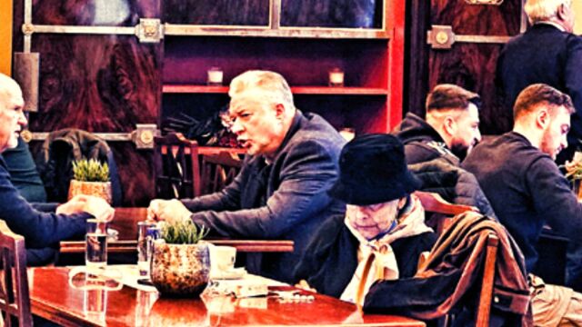 Το καφεδάκι του ΓΑΠ με τον Ηλία Κικίλια στο Εντευκτήριο της Βουλής και ...