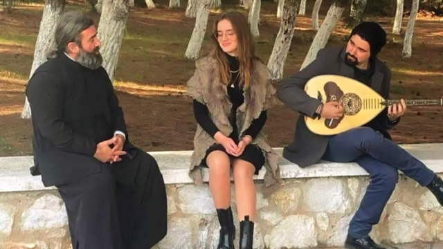 H 18χρονη Φωτεινή Κομπορόζου στα Παραπολιτικά για τον πατέρα της, πατήρ ...