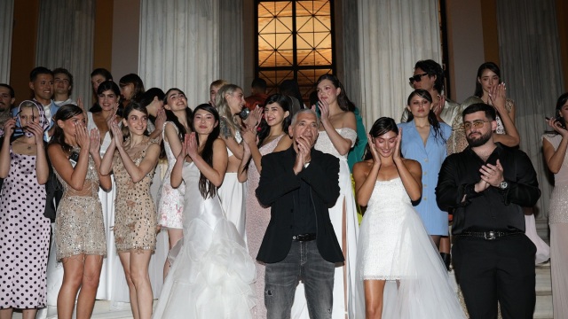 Athens Fashion Week 2024: Εντυπωσιακή επίδειξη μόδας του οίκου Kathy ...