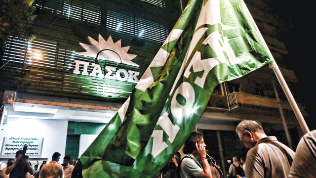 Ο υποψήφιος... πρόεδρος του ΠΑΣΟΚ, ο Κασσελάκης που παρακάμπτει την ...