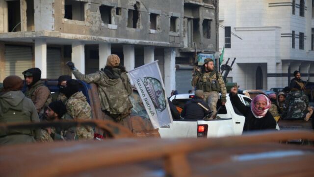 Συρία: Αβέβαιο το μέλλον μετά την ανατροπή του Άσαντ - Τι δείχνουν οι ...