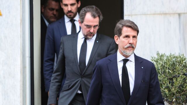"Ο Παύλος ο Ντε Γκρες" - Έντονες αντιδράσεις από την αντιπολίτευση για ...