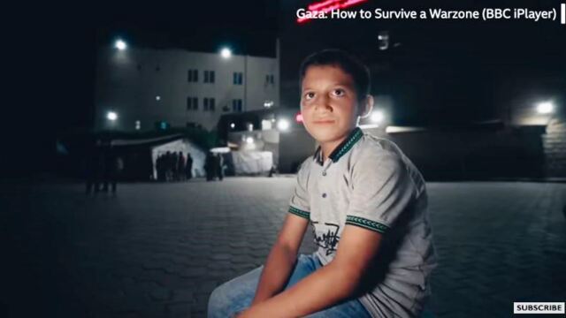 Γάζα: 11χρονος που έχει απομείνει μόνος βοηθάει στο νοσοκομείο - "Έχει ...