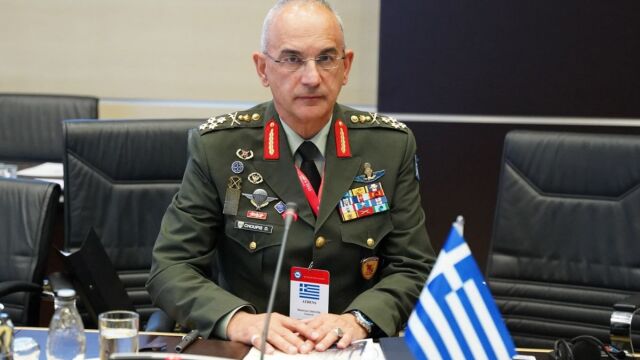 Αρχηγός ΓΕΕΘΑ για Τουρκία: Τη μία στιγμή που θα χρειαστεί, το ...