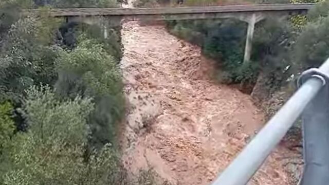 Κακοκαιρία Byron: Ήχησε το 112 στην Ελευσίνα