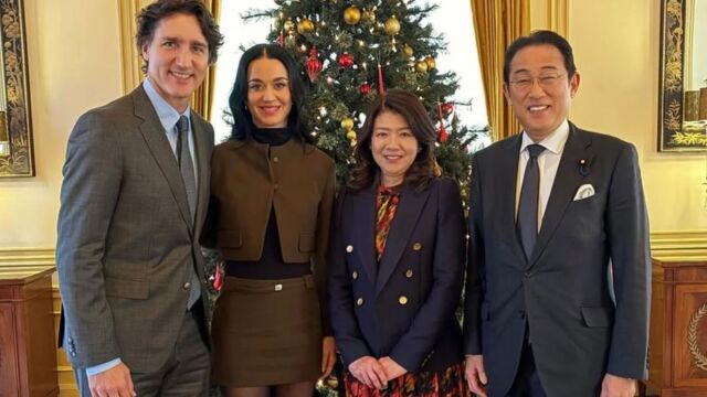 Η Κέιτι Πέρι εντυπωσιάζει, σαν "Πρώτη Κυρία", δίπλα στον Τζάστιν Τριντό ...