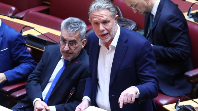 Γερουλάνος: Η κυβέρνηση εκβιάζεται από τον "Φραπέ" και τον "Χασάπη''