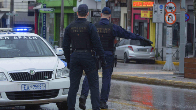 Ληστεία στη Γλυφάδα: «Ξεσπά» ο πατέρας των δραστών - «Ο μικρός γιος μου ...