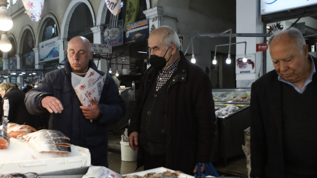 Καλάθι της Σαρακοστής: Ποια προϊόντα θα περιλαμβάνει - Εκτός η λαγάνα