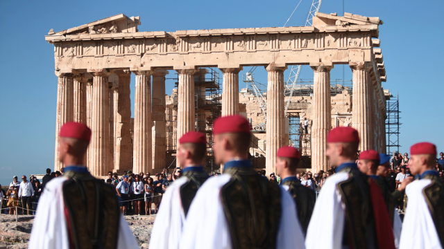 Ευρωπαϊκή Επιτροπή: Ενέκρινε το σχέδιο προϋπολογισμού της Ελλάδας ...
