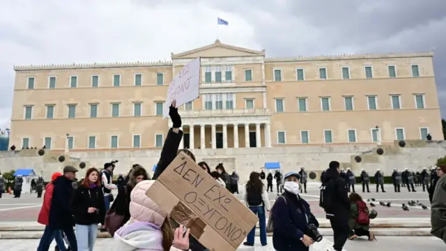 Εβδομάδα των Τεμπών και των (πολιτικών) παθών